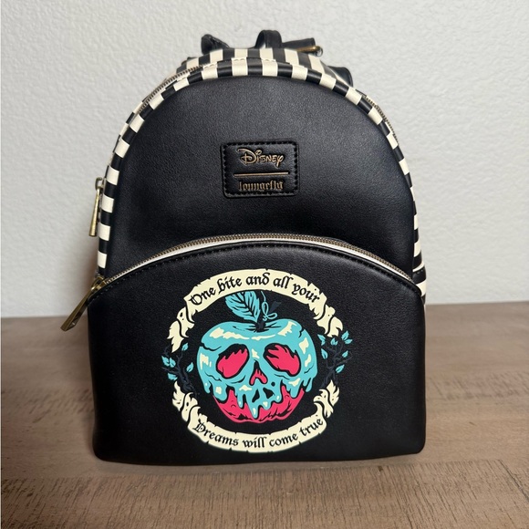 Loungefly | Bags | Loungefly Disney Snow White And The Seven Dwarfs ...